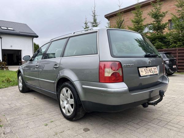 Grey Volkswagen Passat 2004 in Klaipeda, with an engine capacity of 1.98 L and mileage of 320 thousand km for 1700 €, photo 5 on AUTOMOTO.COM.LV