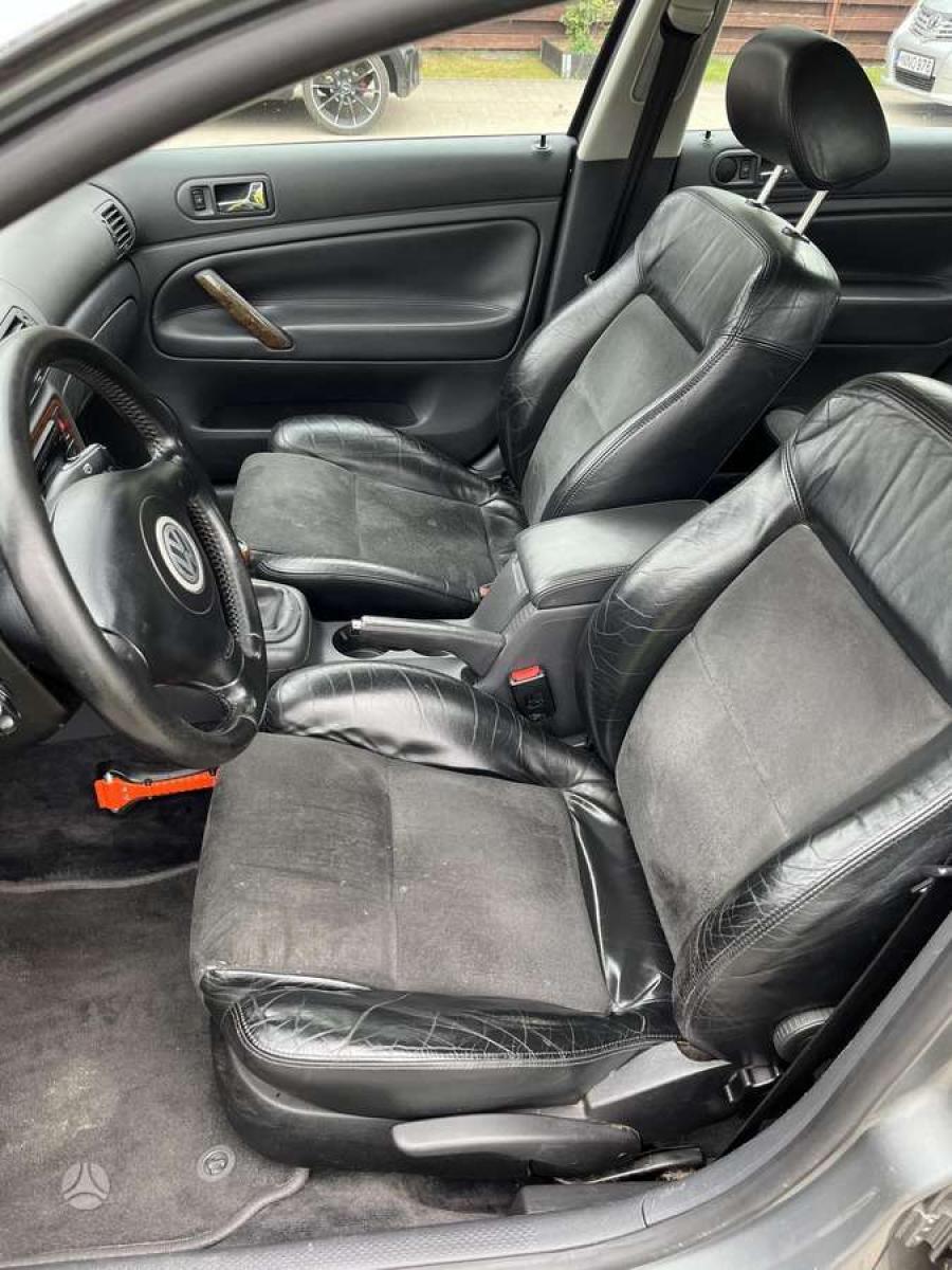 Grey Volkswagen Passat 2004 in Klaipeda, with an engine capacity of 1.98 L and mileage of 320 thousand km for 1700 €, photo 9 on AUTOMOTO.COM.LV