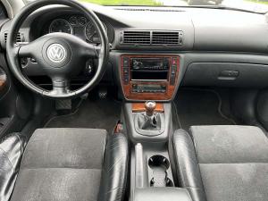 Grey Volkswagen Passat 2004 in Klaipeda, with an engine capacity of 1.98 L and mileage of 320 thousand km for 1700 €, photo 10 on AUTOMOTO.COM.LV