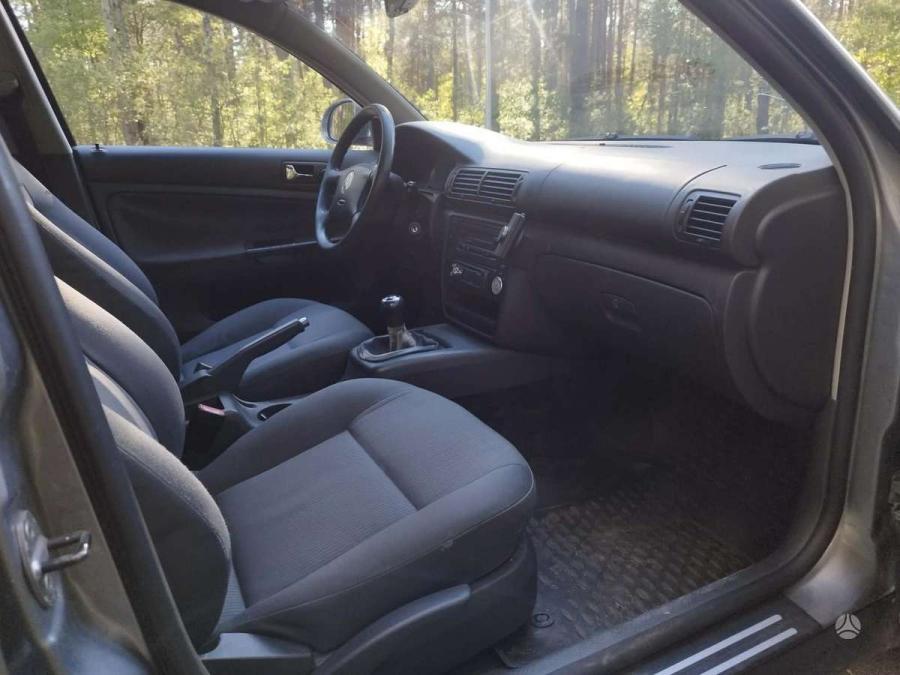 Pelēks Volkswagen Passat 2004 Viļņa, ar dzinēja tilpumu 1.90 L un nobraukumu 310 tūkst. km par 999 €, foto 11 vietnē AUTOMOTO.COM.LV