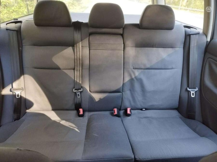 Pelēks Volkswagen Passat 2004 Viļņa, ar dzinēja tilpumu 1.90 L un nobraukumu 310 tūkst. km par 999 €, foto 12 vietnē AUTOMOTO.COM.LV