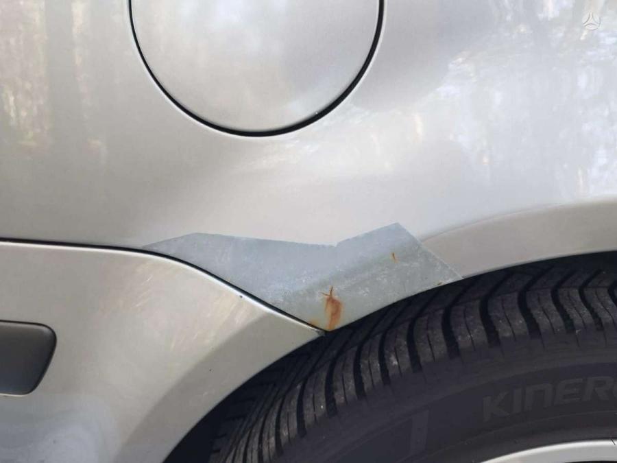 Pelēks Volkswagen Passat 2004 Viļņa, ar dzinēja tilpumu 1.90 L un nobraukumu 310 tūkst. km par 999 €, foto 16 vietnē AUTOMOTO.COM.LV