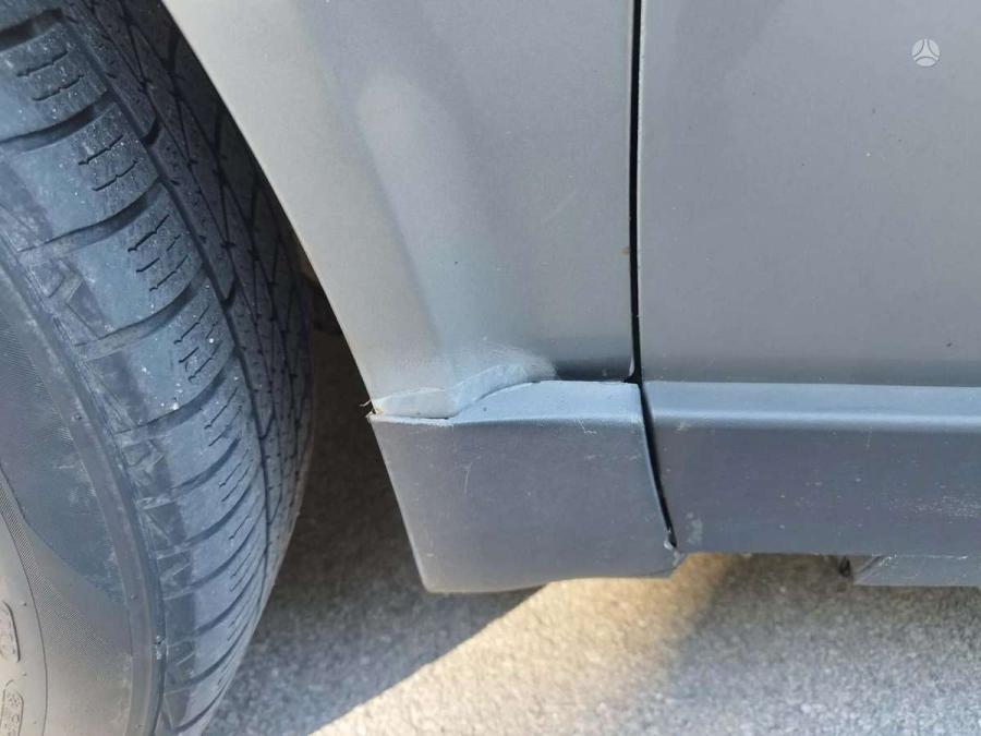 Pelēks Volkswagen Passat 2004 Viļņa, ar dzinēja tilpumu 1.90 L un nobraukumu 310 tūkst. km par 999 €, foto 18 vietnē AUTOMOTO.COM.LV