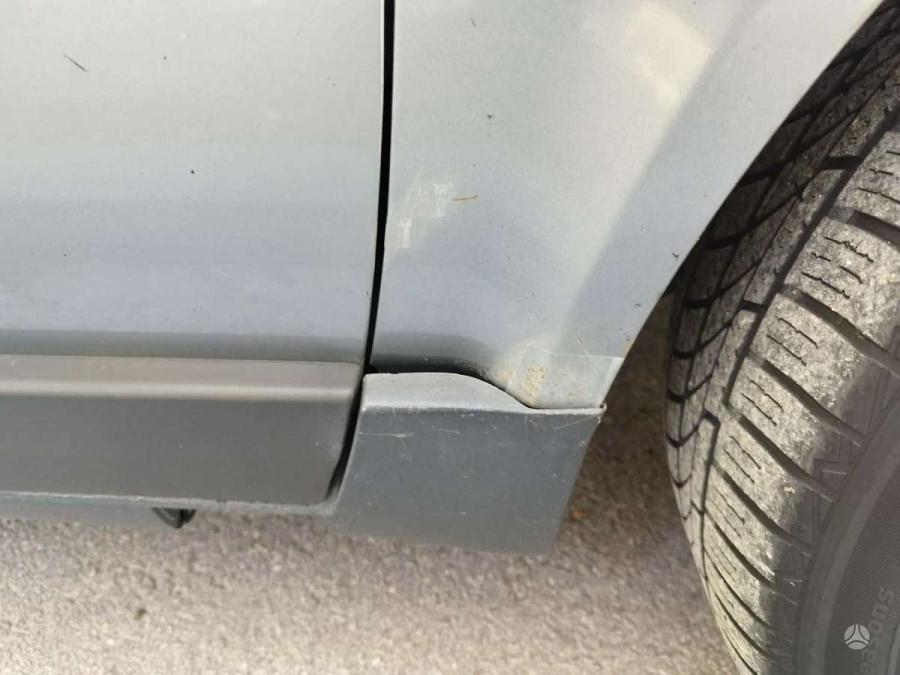 Pelēks Volkswagen Passat 2004 Viļņa, ar dzinēja tilpumu 1.90 L un nobraukumu 310 tūkst. km par 999 €, foto 19 vietnē AUTOMOTO.COM.LV
