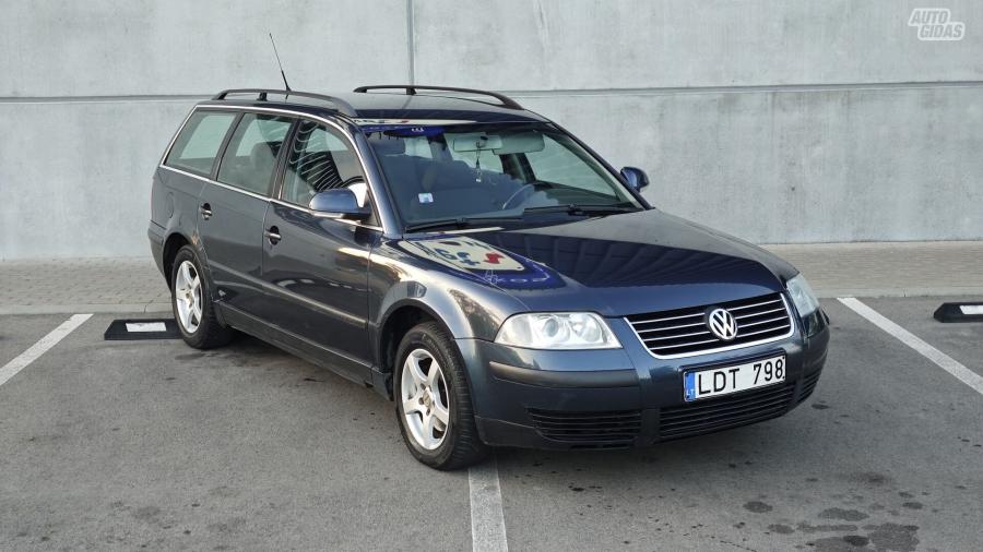 Pelēks Volkswagen Passat 2004 Alīta, ar dzinēja tilpumu 1.90 L un nobraukumu 358 tūkst. km par 1350 €, foto 1 vietnē AUTOMOTO.COM.LV
