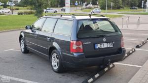Pelēks Volkswagen Passat 2004 Alīta, ar dzinēja tilpumu 1.90 L un nobraukumu 358 tūkst. km par 1350 €, foto 8 vietnē AUTOMOTO.COM.LV