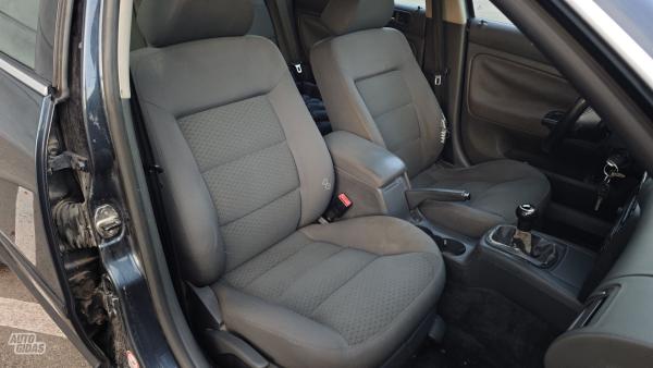 Pelēks Volkswagen Passat 2004 Alīta, ar dzinēja tilpumu 1.90 L un nobraukumu 358 tūkst. km par 1350 €, foto 9 vietnē AUTOMOTO.COM.LV