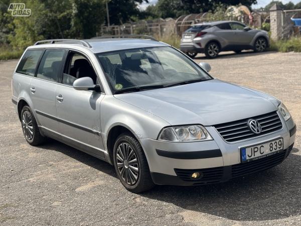 Grey Volkswagen Passat 2004 in Utena, with an engine capacity of 1.90 L and mileage of 294 thousand km for 950 €, photo 3 on AUTOMOTO.COM.LV