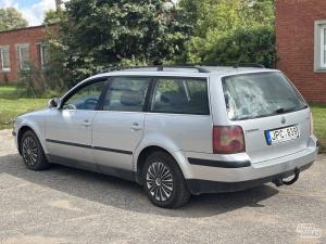 Pelēks Volkswagen Passat 2004 Utena, ar dzinēja tilpumu 1.90 L un nobraukumu 294 tūkst. km par 950 €, foto 5 vietnē AUTOMOTO.COM.LV