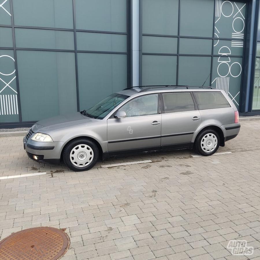 Grey Volkswagen Passat 2004 in Silute, with an engine capacity of 1.90 L and mileage of 0 thousand km for 1650 €, photo 6 on AUTOMOTO.COM.LV