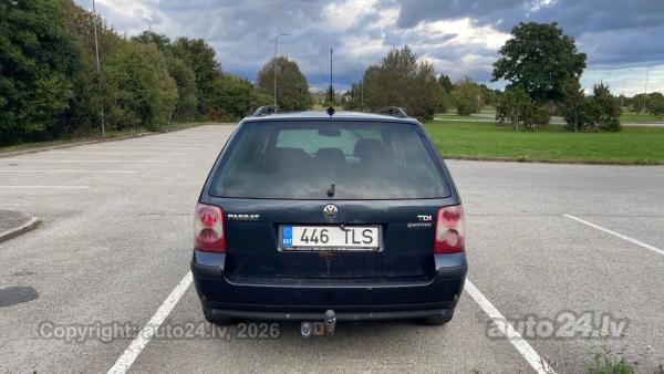 Pelēks Volkswagen Passat 2004 Tallina, ar dzinēja tilpumu 1.90 L un nobraukumu 384 tūkst. km par 1800 €, foto 5 vietnē AUTOMOTO.COM.LV