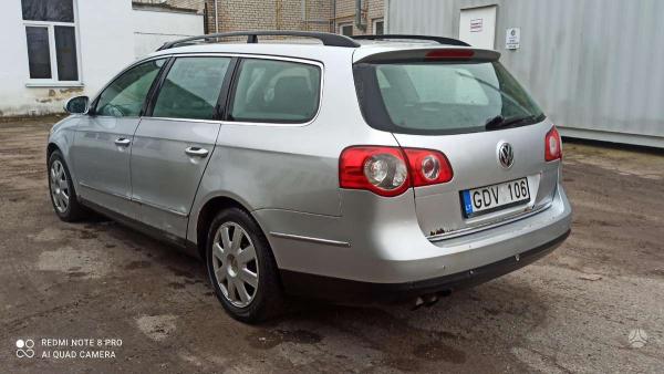 Pelēks Volkswagen Passat 2005 Pakruojis, ar dzinēja tilpumu 2.00 L un nobraukumu 440 tūkst. km par 950 €, foto 2 vietnē AUTOMOTO.COM.LV