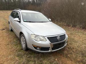 Grey Volkswagen Passat 2005 in Varena, with an engine capacity of 2.00 L and mileage of 329 thousand km for 2000 €, photo 2 on AUTOMOTO.COM.LV