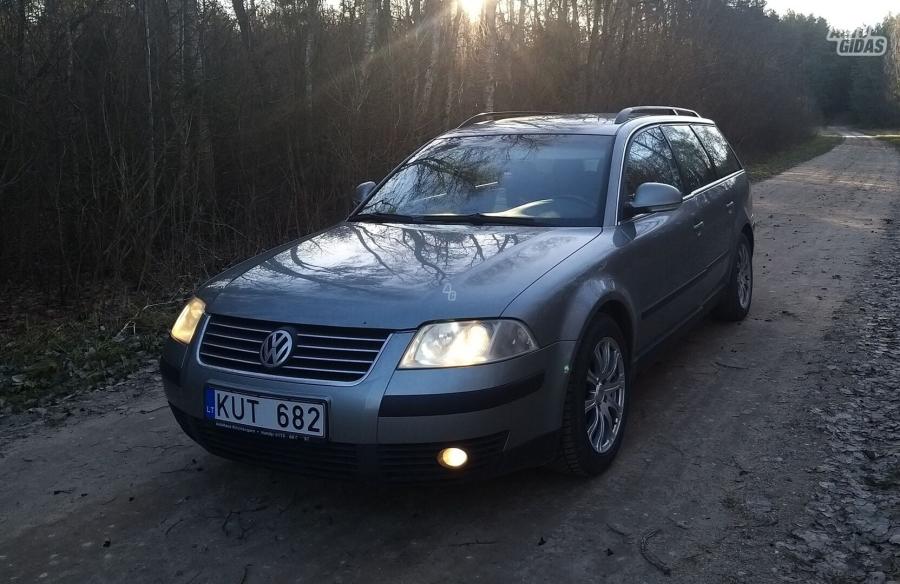 Grey Volkswagen Passat 2005 in Naujoji Akmene, with an engine capacity of 1.90 L and mileage of 356 thousand km for 1550 €, photo 1 on AUTOMOTO.COM.LV