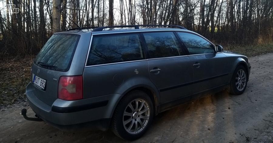 Grey Volkswagen Passat 2005 in Naujoji Akmene, with an engine capacity of 1.90 L and mileage of 356 thousand km for 1550 €, photo 5 on AUTOMOTO.COM.LV