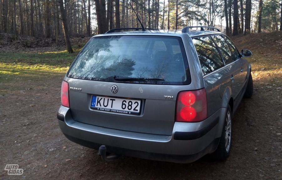 Grey Volkswagen Passat 2005 in Naujoji Akmene, with an engine capacity of 1.90 L and mileage of 356 thousand km for 1550 €, photo 9 on AUTOMOTO.COM.LV