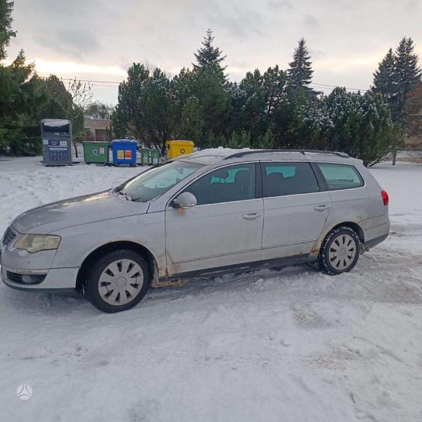 Grey Volkswagen Passat 2005 in Kaunas, with an engine capacity of 1.97 L and mileage of 367 thousand km for 1600 €, photo 5 on AUTOMOTO.COM.LV