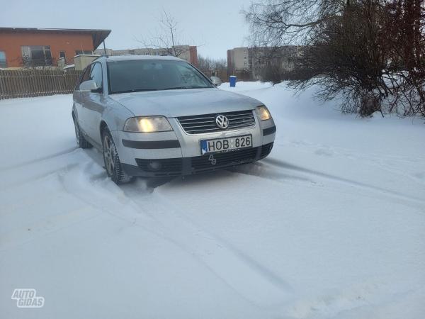 Grey Volkswagen Passat 2005 in Siauliai, with an engine capacity of 1.90 L and mileage of 516 thousand km for 1200 €, photo 2 on AUTOMOTO.COM.LV