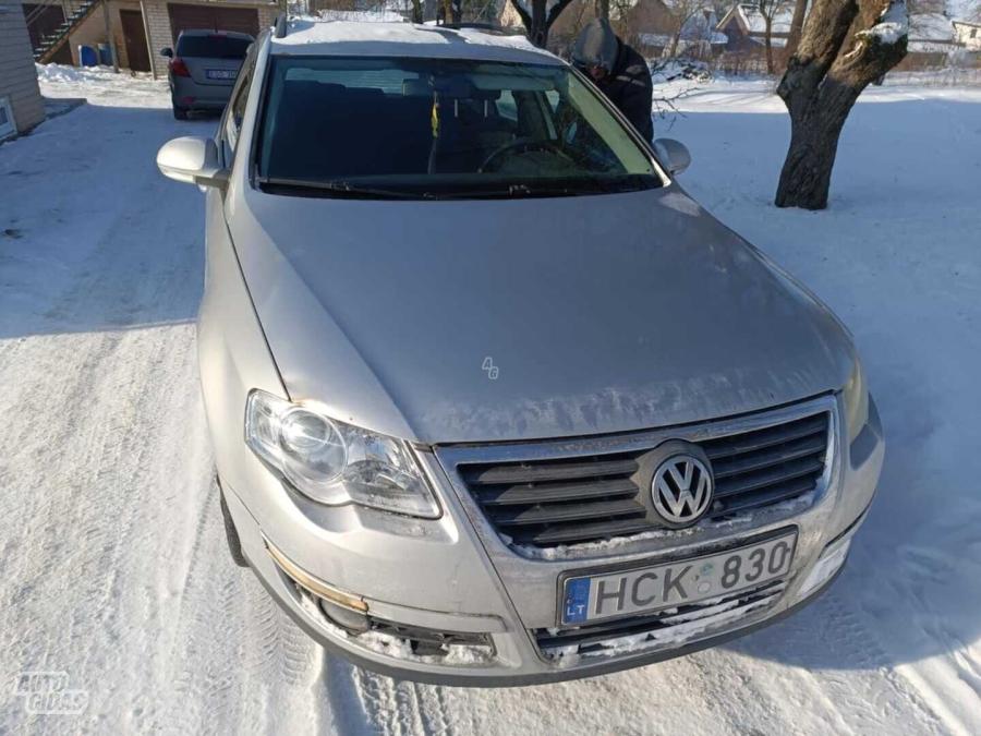 Pelēks Volkswagen Passat 2005 Kauņa, ar dzinēja tilpumu 1.90 L un nobraukumu 361 tūkst. km par 750 €, foto 1 vietnē AUTOMOTO.COM.LV