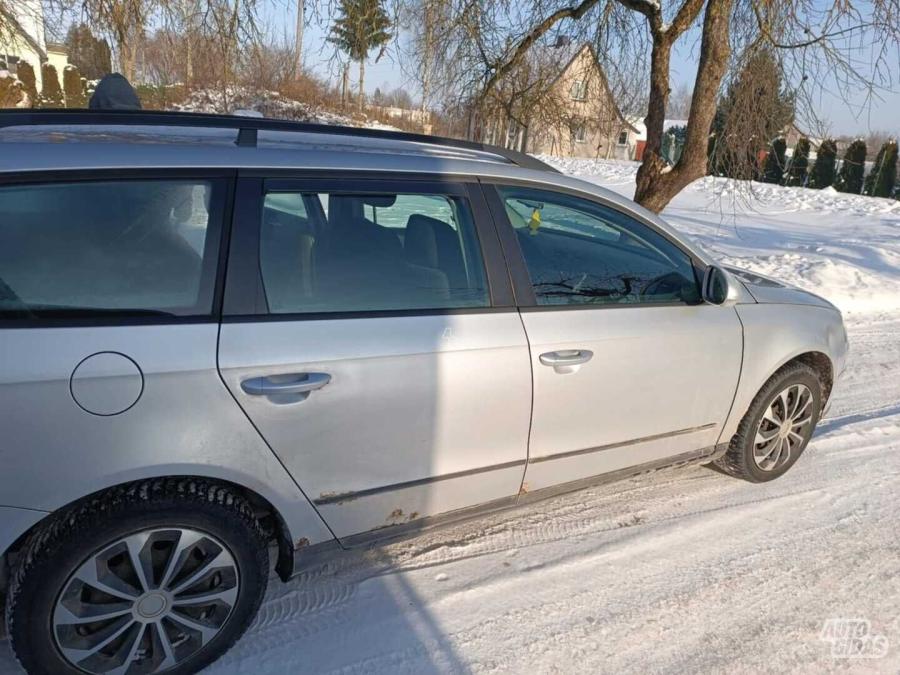 Pelēks Volkswagen Passat 2005 Kauņa, ar dzinēja tilpumu 1.90 L un nobraukumu 361 tūkst. km par 750 €, foto 2 vietnē AUTOMOTO.COM.LV