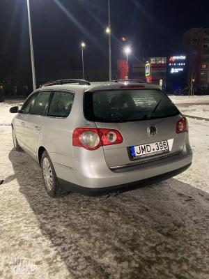 Pelēks Volkswagen Passat 2005 Kauņa, ar dzinēja tilpumu 1.90 L un nobraukumu 330 tūkst. km par 1750 €, foto 5 vietnē AUTOMOTO.COM.LV