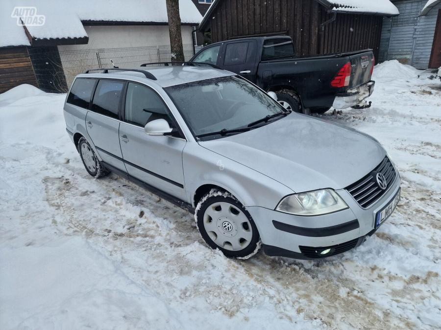 Grey Volkswagen Passat 2005 in Anyksciai, with an engine capacity of 1.90 L and mileage of 389 thousand km for 1250 €, photo 1 on AUTOMOTO.COM.LV