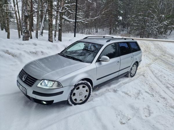 Grey Volkswagen Passat 2005 in Anyksciai, with an engine capacity of 1.90 L and mileage of 390 thousand km for 1190 €, photo 2 on AUTOMOTO.COM.LV