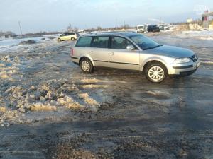 Pelēks Volkswagen Passat 2005 Viļņa, ar dzinēja tilpumu 1.90 L un nobraukumu 256 tūkst. km par 1250 €, foto 2 vietnē AUTOMOTO.COM.LV