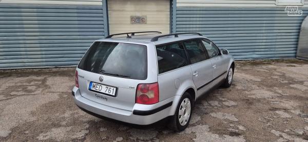Grey Volkswagen Passat 2005 in Alytus, with an engine capacity of 1.90 L and mileage of 421 thousand km for 1490 €, photo 5 on AUTOMOTO.COM.LV