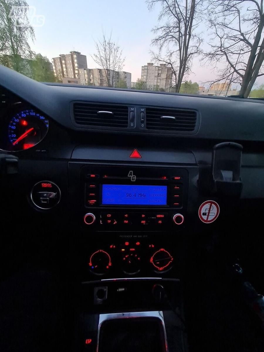 Серый Фольксваген Пассат 2005 в Каунас, объемом двигателя 1.90 л и пробегом 357 тыс. км за 1600 €, фото 11 на AUTOMOTO.COM.LV