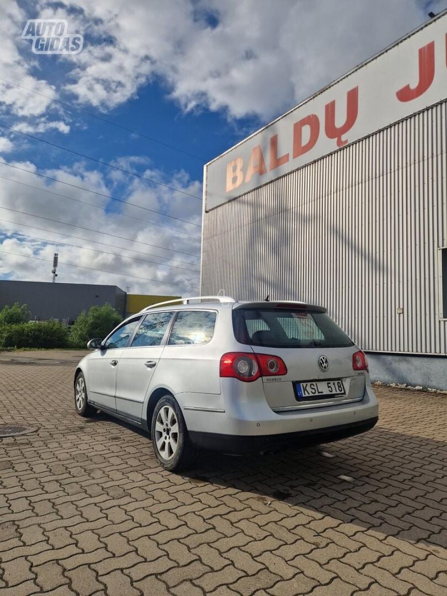 Pelēks Volkswagen Passat 2005 Klaipėda, ar dzinēja tilpumu 2.00 L un nobraukumu 330 tūkst. km par 1200 €, foto 7 vietnē AUTOMOTO.COM.LV