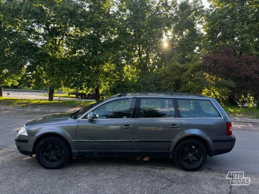Pelēks Volkswagen Passat 2005 Alīta, ar dzinēja tilpumu 1.90 L un nobraukumu 482 tūkst. km par 1700 €, foto 4 vietnē AUTOMOTO.COM.LV
