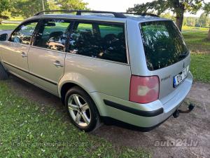 Grey Volkswagen Passat 2005 in Tartu, with an engine capacity of 2.00 L and mileage of 327 thousand km for 1850 €, photo 11 on AUTOMOTO.COM.LV