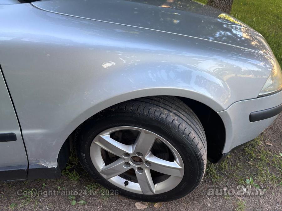Grey Volkswagen Passat 2005 in Tartu, with an engine capacity of 2.00 L and mileage of 327 thousand km for 1850 €, photo 14 on AUTOMOTO.COM.LV