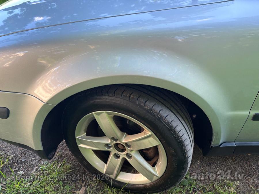 Grey Volkswagen Passat 2005 in Tartu, with an engine capacity of 2.00 L and mileage of 327 thousand km for 1850 €, photo 18 on AUTOMOTO.COM.LV