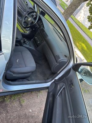 Grey Volkswagen Passat 2005 in Tartu, with an engine capacity of 2.00 L and mileage of 327 thousand km for 1850 €, photo 24 on AUTOMOTO.COM.LV