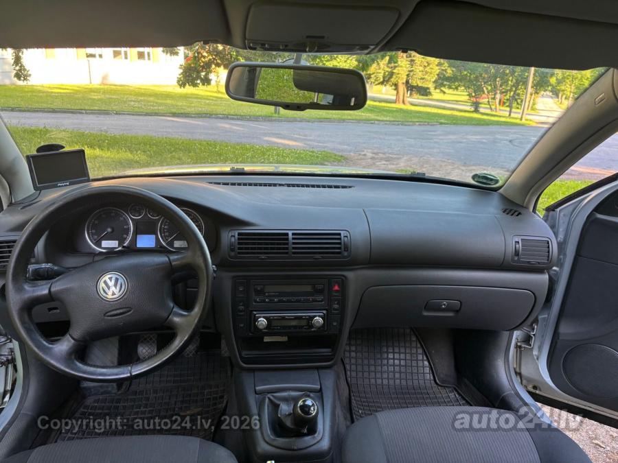Grey Volkswagen Passat 2005 in Tartu, with an engine capacity of 2.00 L and mileage of 327 thousand km for 1850 €, photo 30 on AUTOMOTO.COM.LV