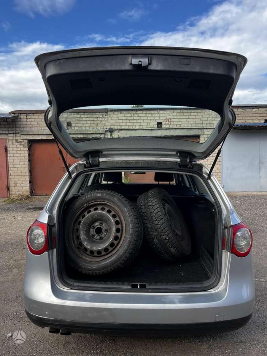 Pelēks Volkswagen Passat 2005 Jonava, ar dzinēja tilpumu 1.97 L un nobraukumu 291 tūkst. km par 950 €, foto 17 vietnē AUTOMOTO.COM.LV