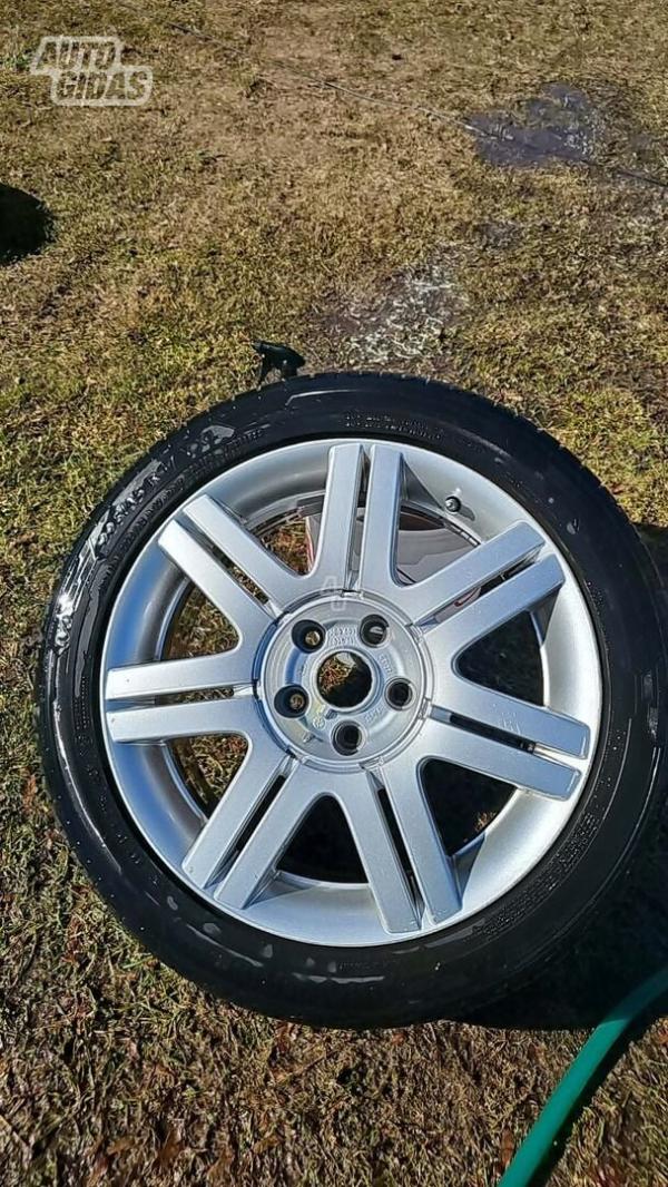 Grey Volkswagen Passat 2005 in Kretinga, with an engine capacity of 1.80 L and mileage of 323 thousand km for 1850 €, photo 8 on AUTOMOTO.COM.LV