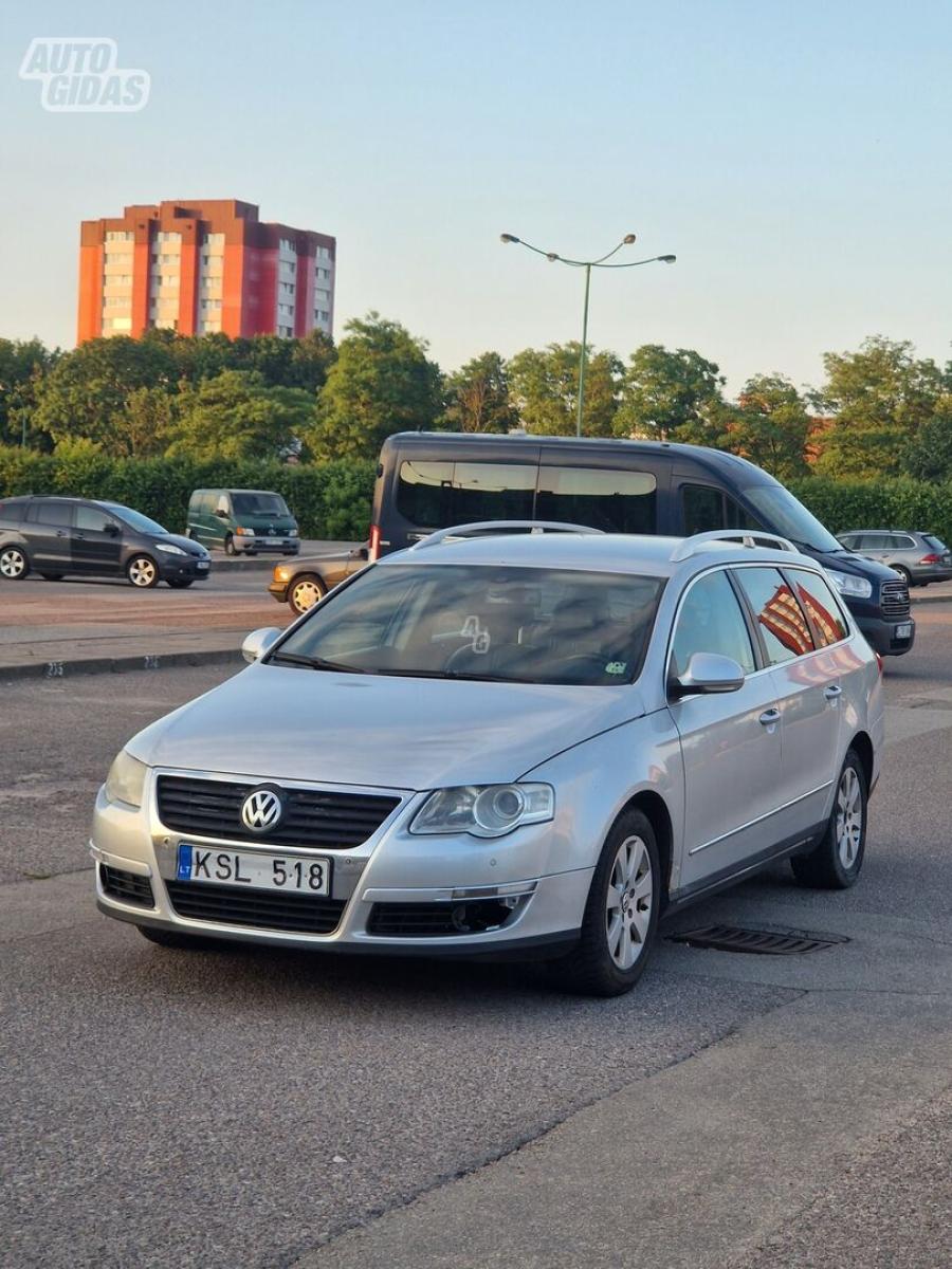 Grey Volkswagen Passat 2005 in Klaipeda, with an engine capacity of 2.00 L and mileage of 330 thousand km for 1000 €, photo 1 on AUTOMOTO.COM.LV