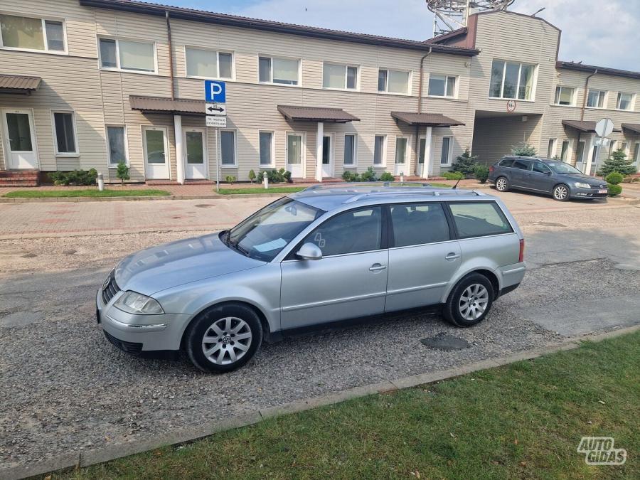 Pelēks Volkswagen Passat 2005 Viļņa, ar dzinēja tilpumu 1.90 L un nobraukumu 320 tūkst. km par 1400 €, foto 1 vietnē AUTOMOTO.COM.LV