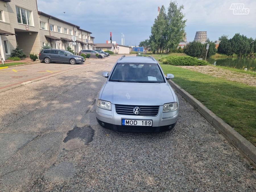 Pelēks Volkswagen Passat 2005 Viļņa, ar dzinēja tilpumu 1.90 L un nobraukumu 320 tūkst. km par 1400 €, foto 3 vietnē AUTOMOTO.COM.LV