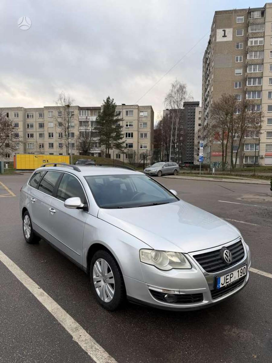 Pelēks Volkswagen Passat 2006 Kauņa, ar dzinēja tilpumu 1.97 L un nobraukumu 355 tūkst. km par 2150 €, foto 3 vietnē AUTOMOTO.COM.LV
