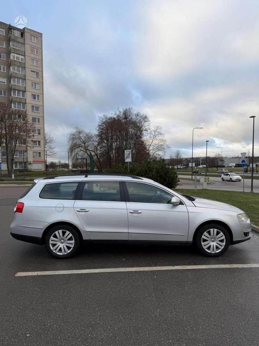 Pelēks Volkswagen Passat 2006 Kauņa, ar dzinēja tilpumu 1.97 L un nobraukumu 355 tūkst. km par 2150 €, foto 5 vietnē AUTOMOTO.COM.LV
