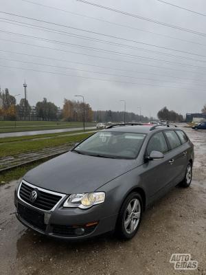 Pelēks Volkswagen Passat 2006 Kauņa, ar dzinēja tilpumu 2.00 L un nobraukumu 298 tūkst. km par 2500 €, foto  vietnē AUTOMOTO.COM.LV