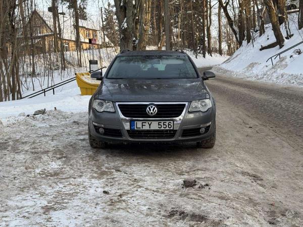 Pelēks Volkswagen Passat 2006 Viļņa, ar dzinēja tilpumu 1.97 L un nobraukumu 345 tūkst. km par 2350 €, foto 2 vietnē AUTOMOTO.COM.LV