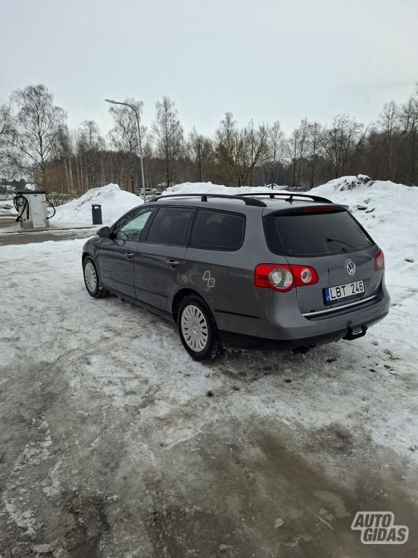 Grey Volkswagen Passat 2006 in Radviliskis, with an engine capacity of 2.00 L and mileage of 362 thousand km for 1500 €, photo 3 on AUTOMOTO.COM.LV
