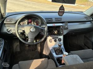 Pelēks Volkswagen Passat 2006 Utena, ar dzinēja tilpumu 2.00 L un nobraukumu 400 tūkst. km par 990 €, foto 7 vietnē AUTOMOTO.COM.LV