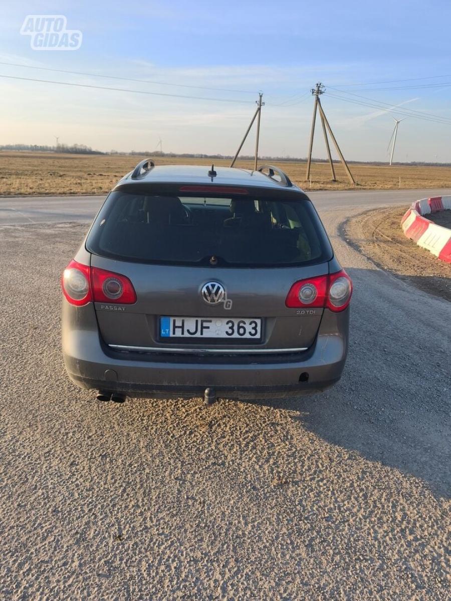 Pelēks Volkswagen Passat 2006 Viļņa, ar dzinēja tilpumu 2.00 L un nobraukumu 525 tūkst. km par 1300 €, foto 5 vietnē AUTOMOTO.COM.LV