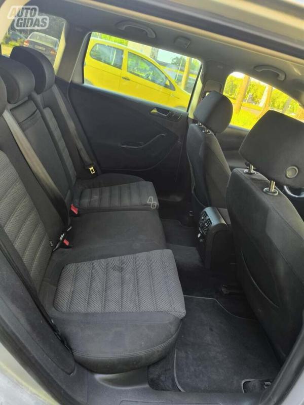 Grey Volkswagen Passat 2006 in Kaunas, with an engine capacity of 2.00 L and mileage of 350 thousand km for 1650 €, photo 4 on AUTOMOTO.COM.LV